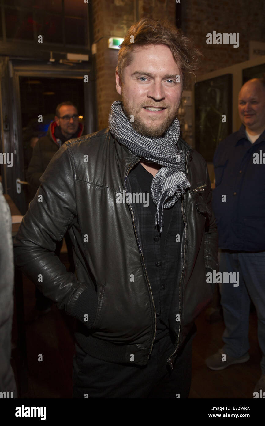 Roger Cicero performing live from his new album 'Was immer auch kommt ...