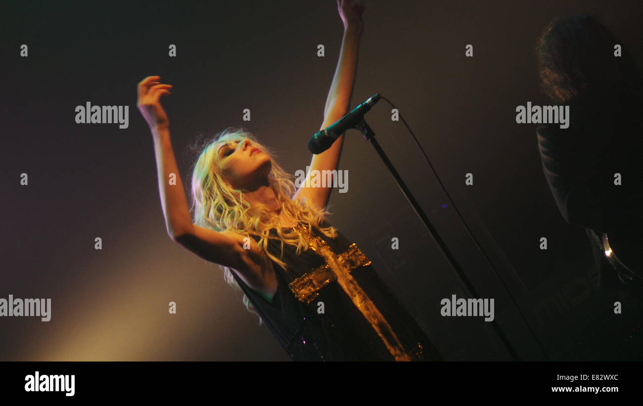 Taylor Momsen performs with her band The Pretty Reckless Featuring ...