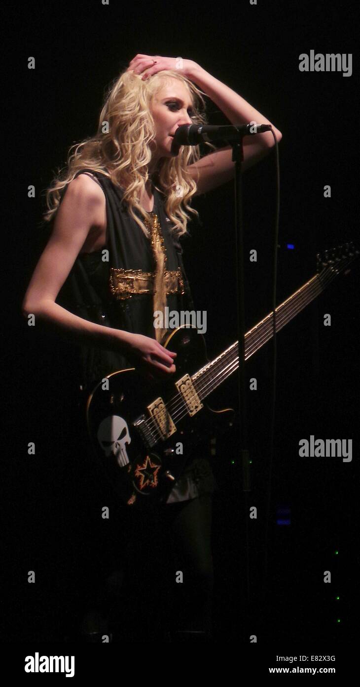 Taylor Momsen performs with her band The Pretty Reckless Featuring ...