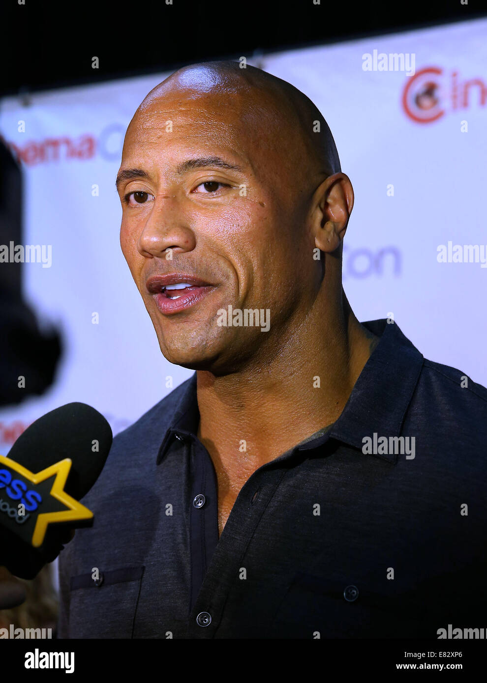 Dwayne johnson 24 red carpet event hi-res stock photography and images ...