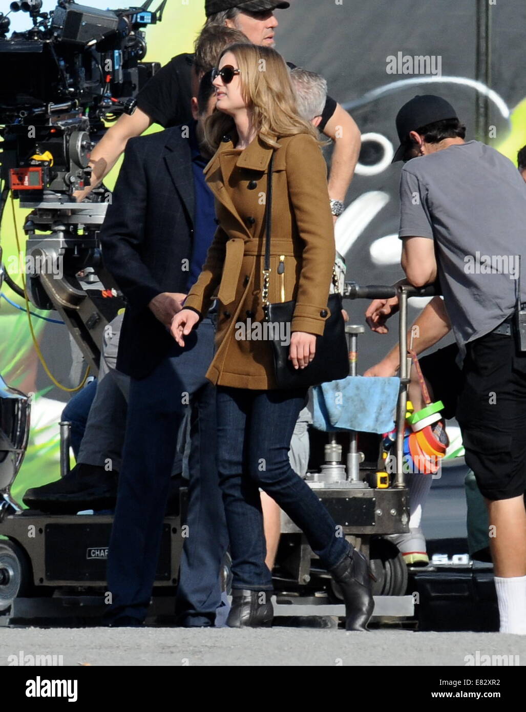 Actress Emily VanCamp and boyfriend Joshua Bowman cuddling while on the ...