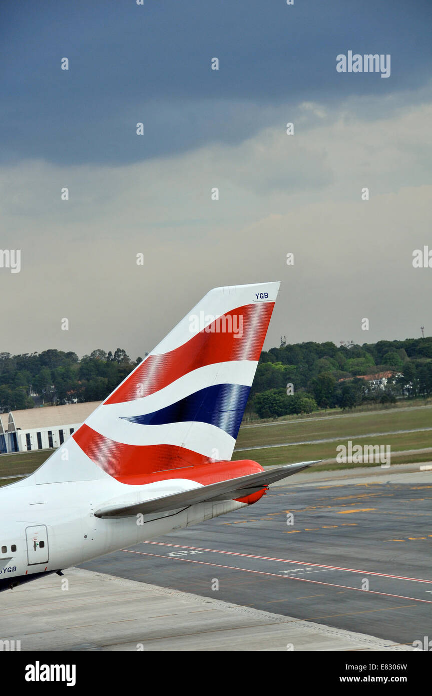 tail of Boeing 747 of British airways Guarulhos international airport ...