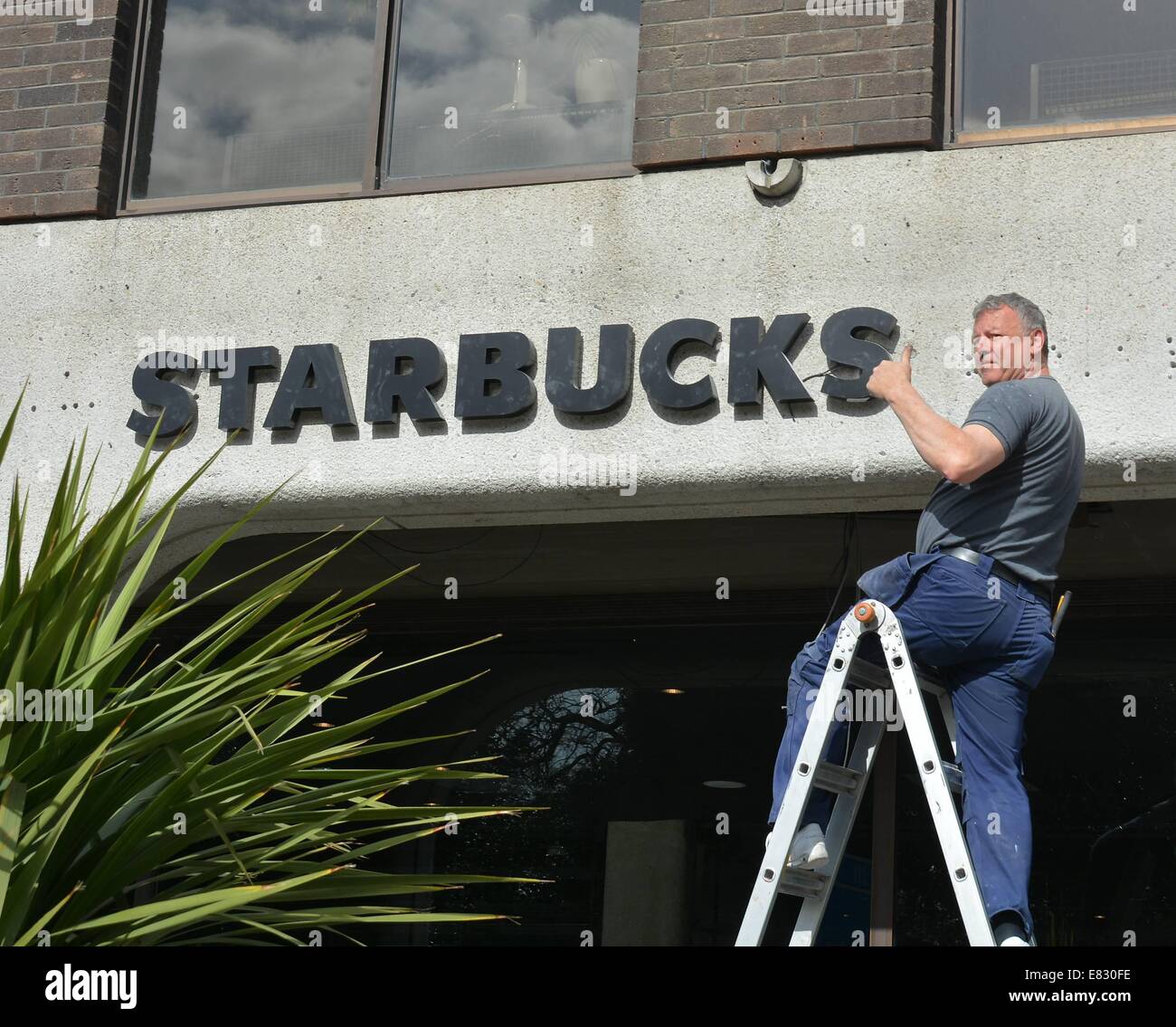 Bank ireland headquarters in hi-res stock photography and images - Alamy