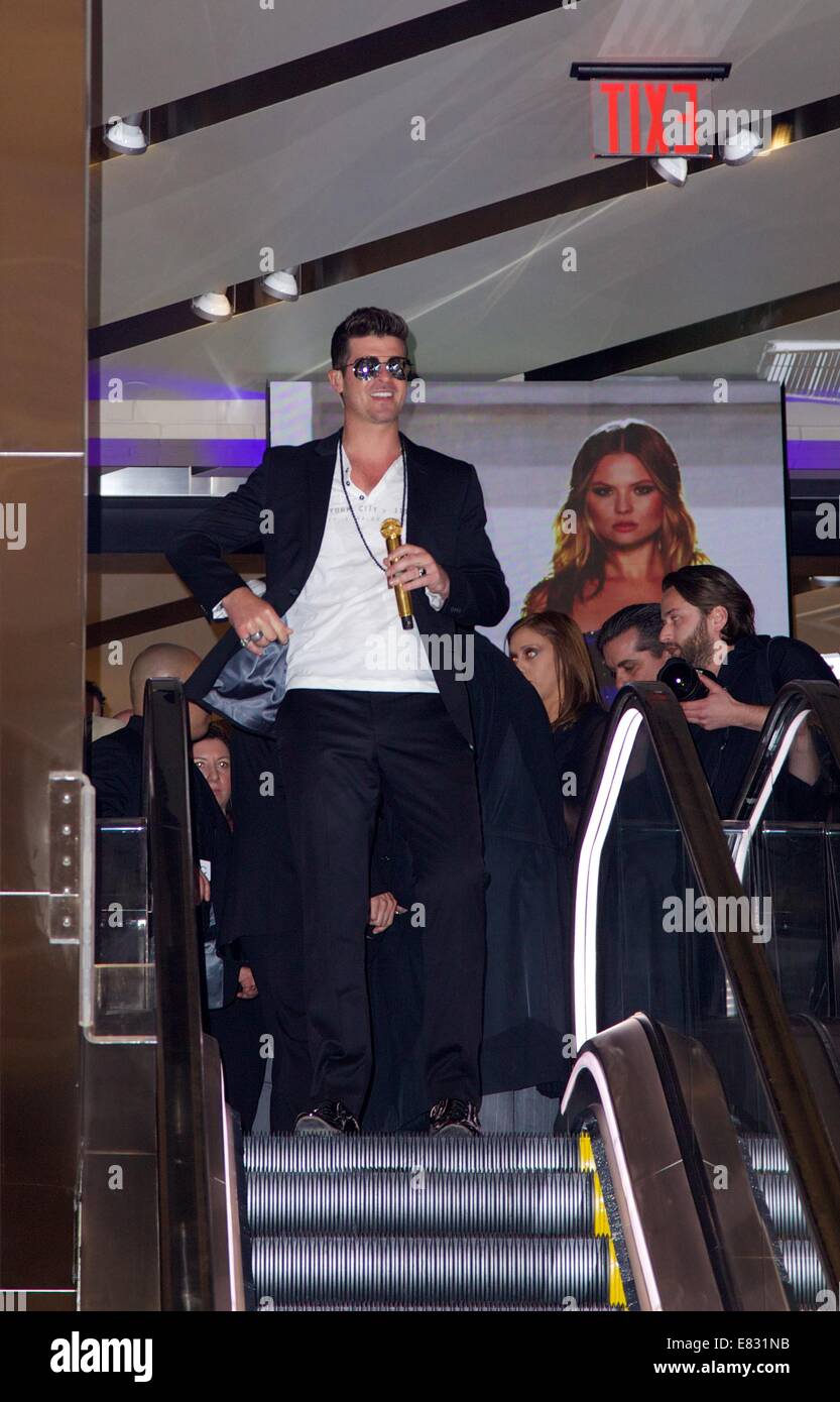 Express Times Square Grand Opening event for the retailer's largest ...