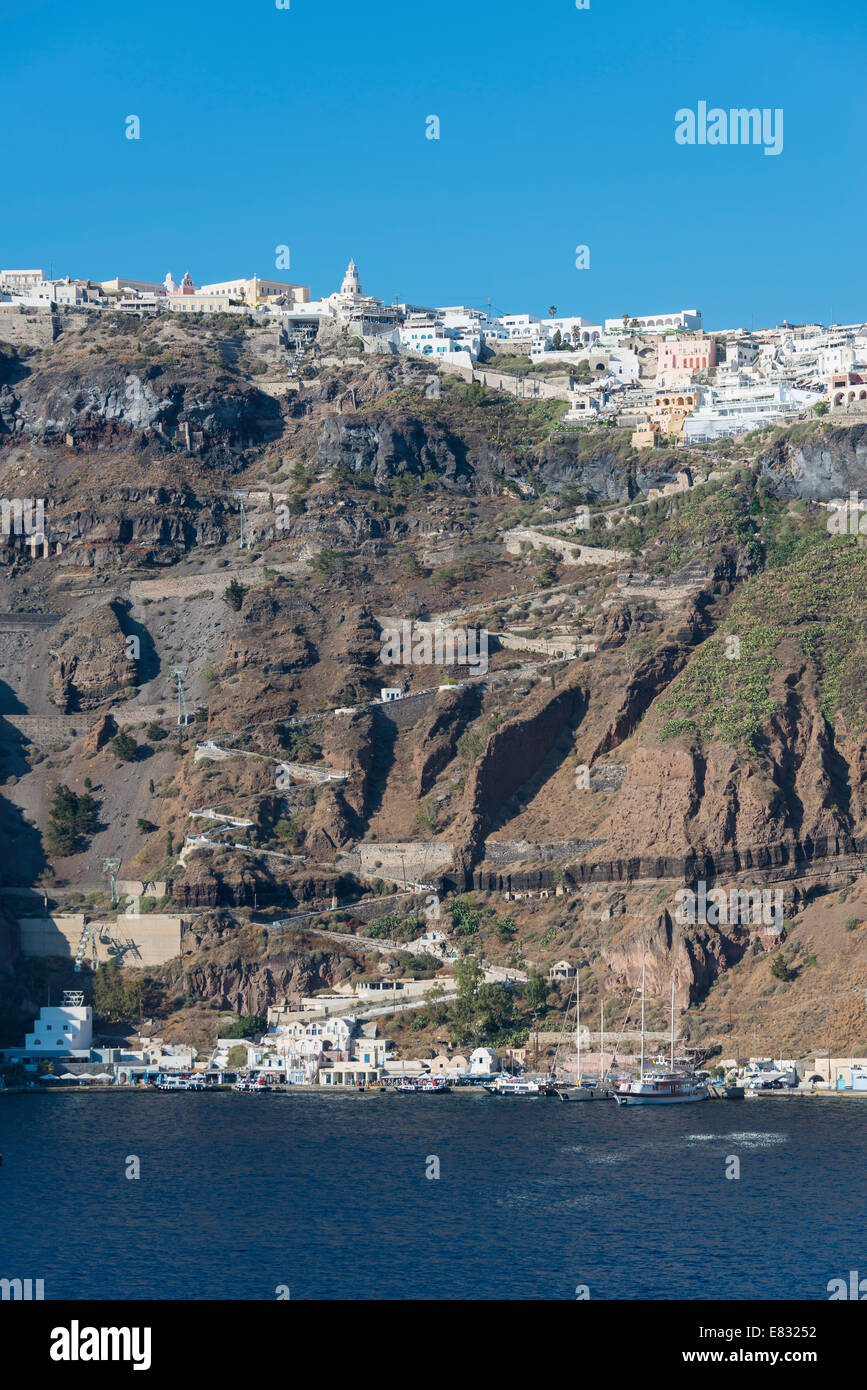 A view of the path up from the Old Port to the town of Thira in ...