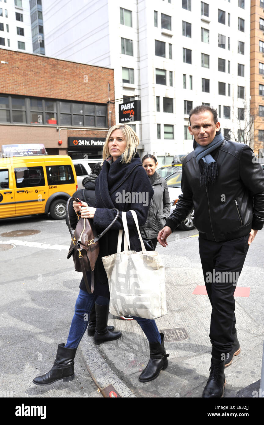 Kristen and josh taekman hi-res stock photography and images - Alamy