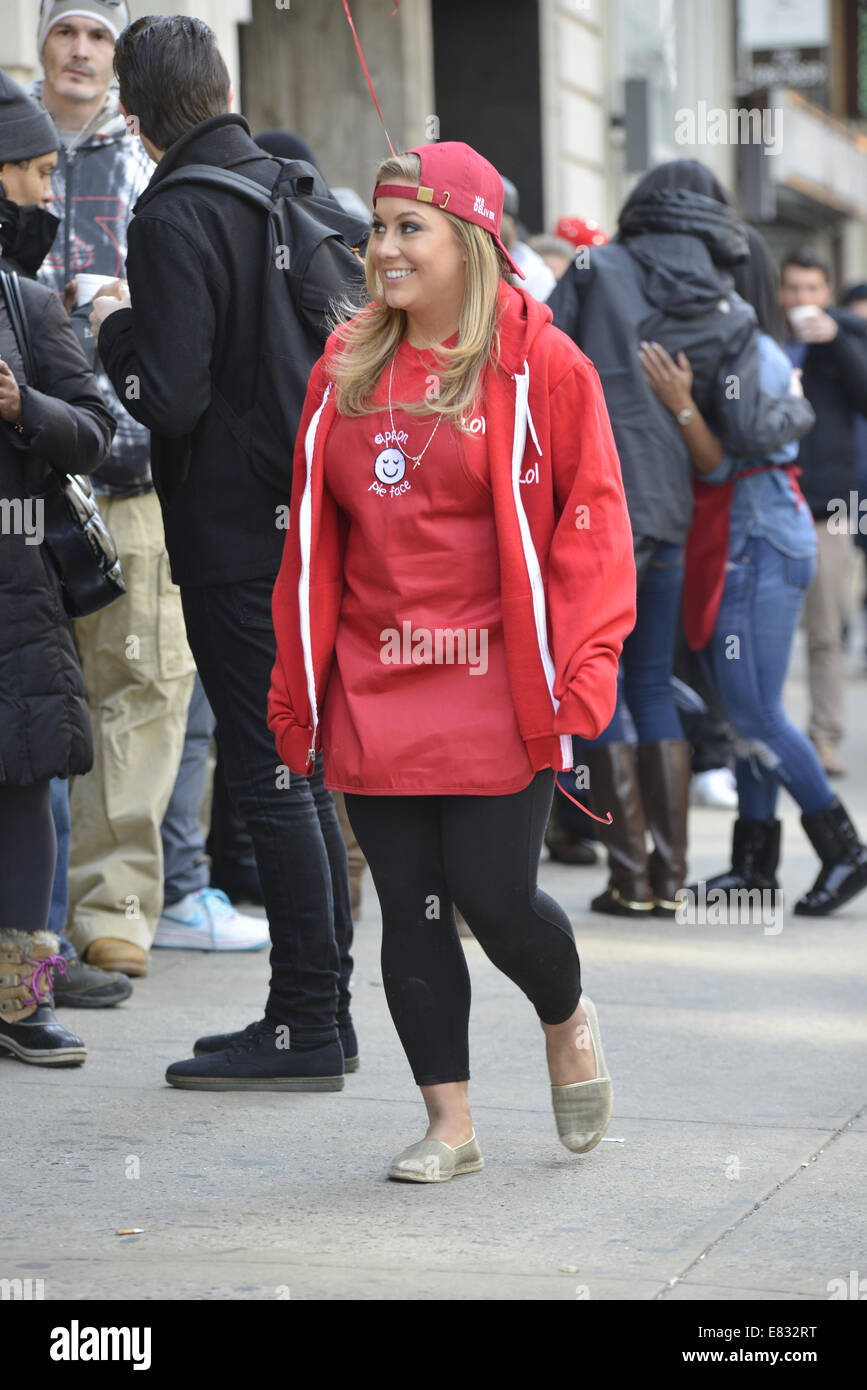 Celebrity Apprentice season 14 cast at Pie Face Set 2 Featuring: Shawn ...