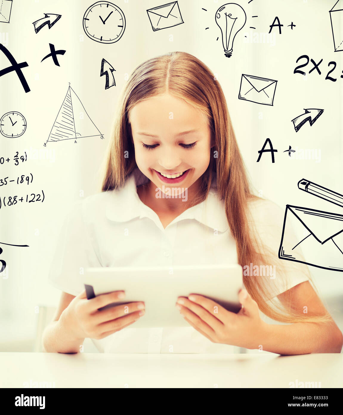 Pre teen tablet classroom hi-res stock photography and images - Alamy