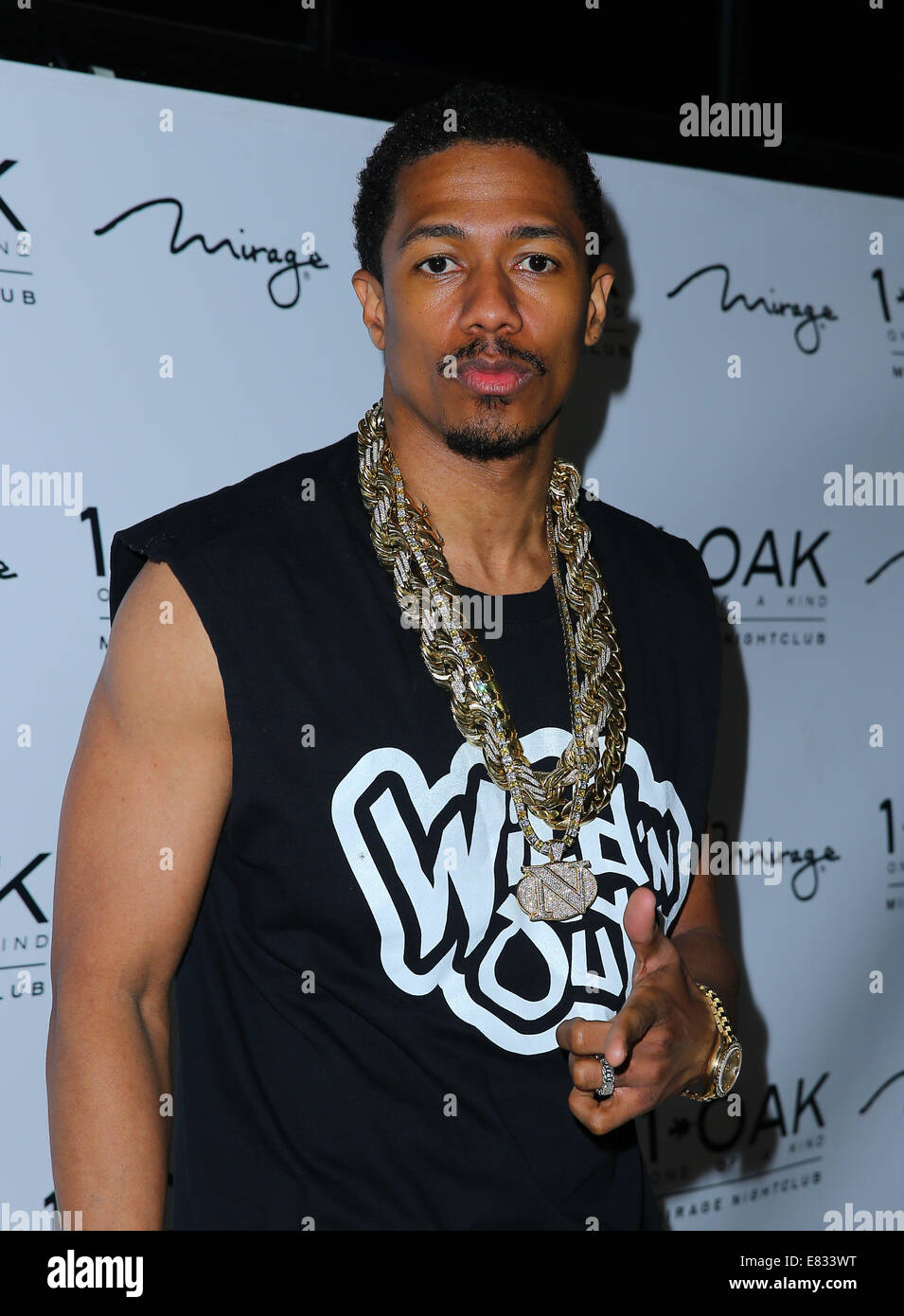 Nick Cannon performs a DJ set at 1 Oak Nightclub inside The Mirage ...