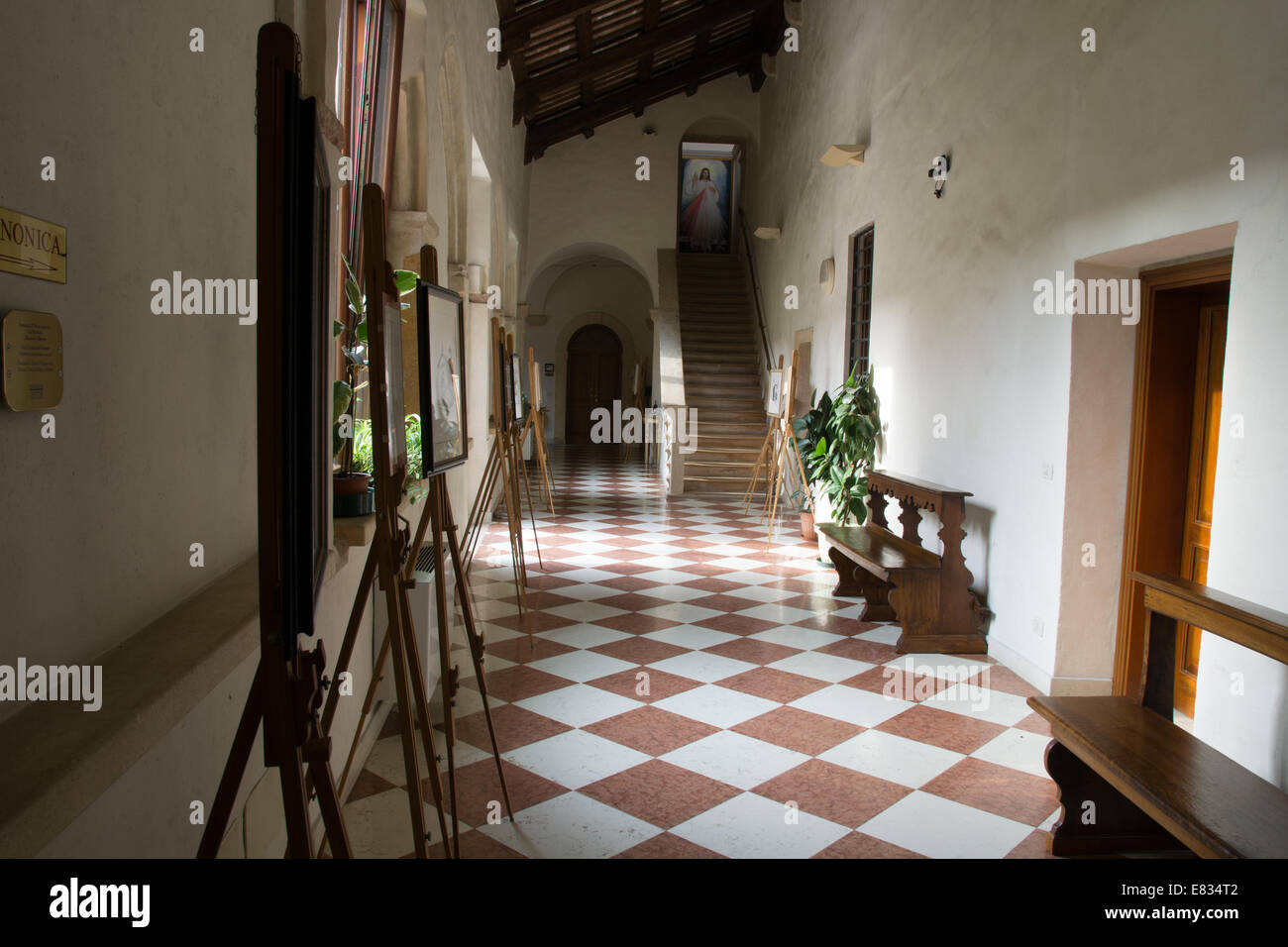 Roman abbey cloister Stock Photo - Alamy