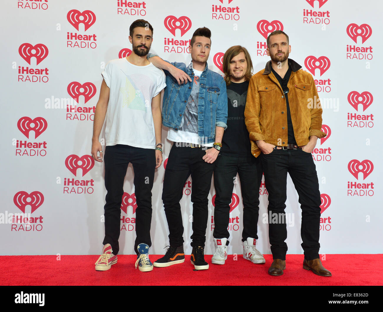 Bastille band hi-res stock photography and images - Alamy