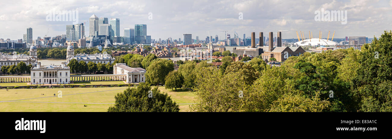 Looking over Greenwich with Canary Wharf in the background Stock Photo ...