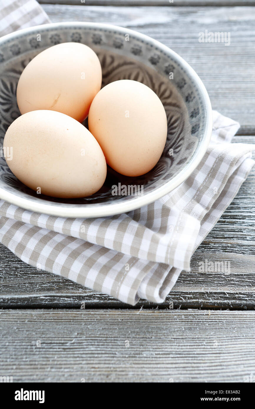 Very big eggs hi-res stock photography and images - Alamy