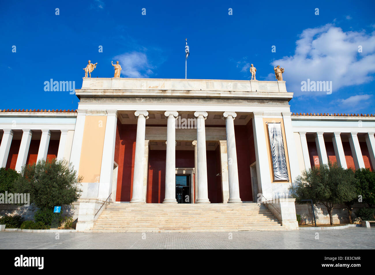 National archaeological museum athens hi-res stock photography and ...