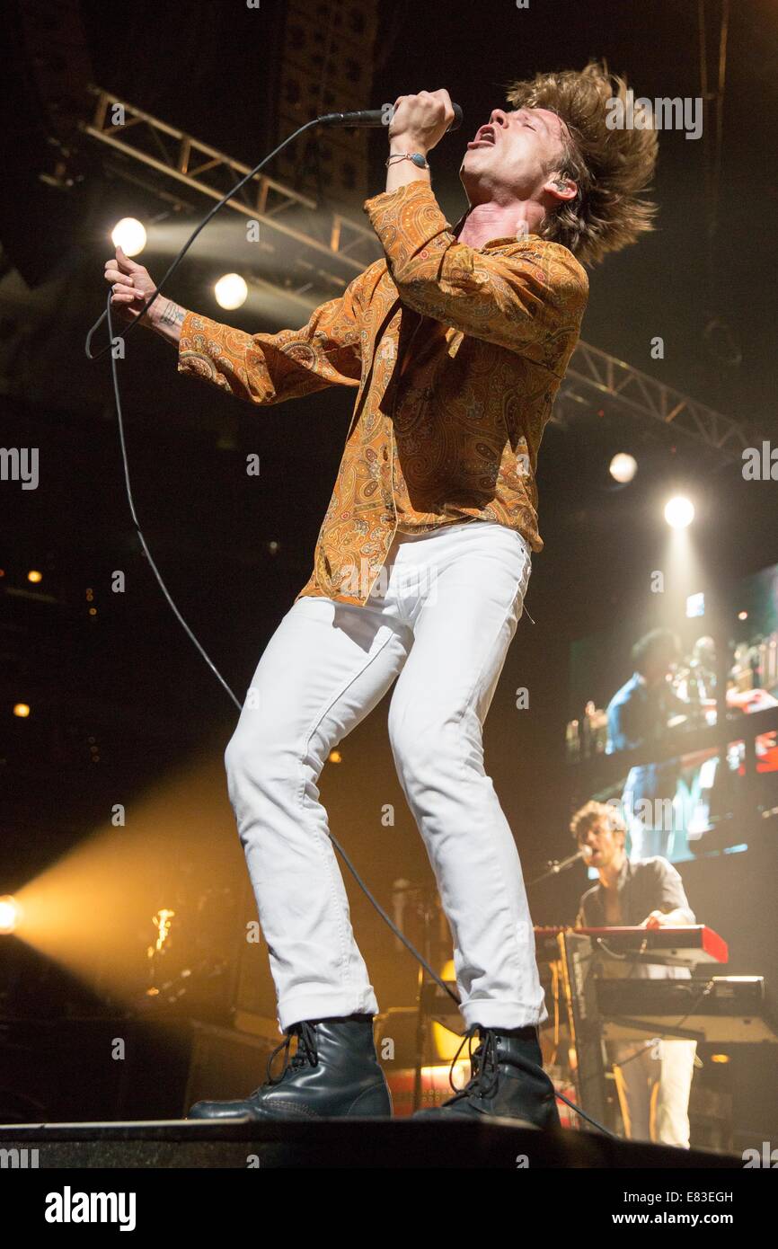 Singer matt shultz cage elephant hi-res stock photography and images ...