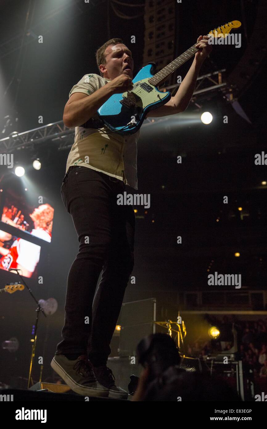 Chicago, Illinois, USA. 27th Sep, 2014. Guitarist BRAD SHULTZ of the ...