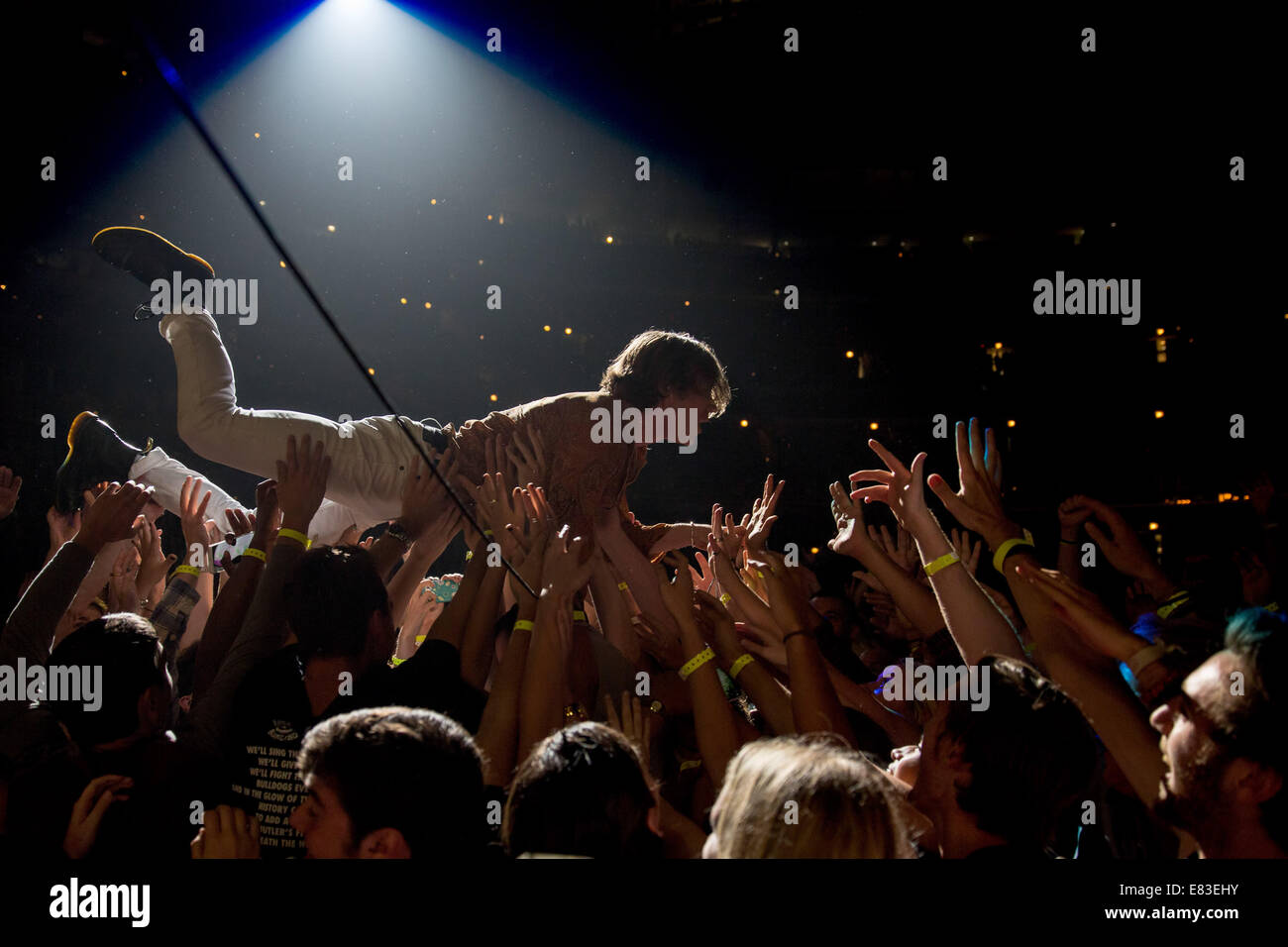 Singer matt shultz cage elephant hi-res stock photography and images ...