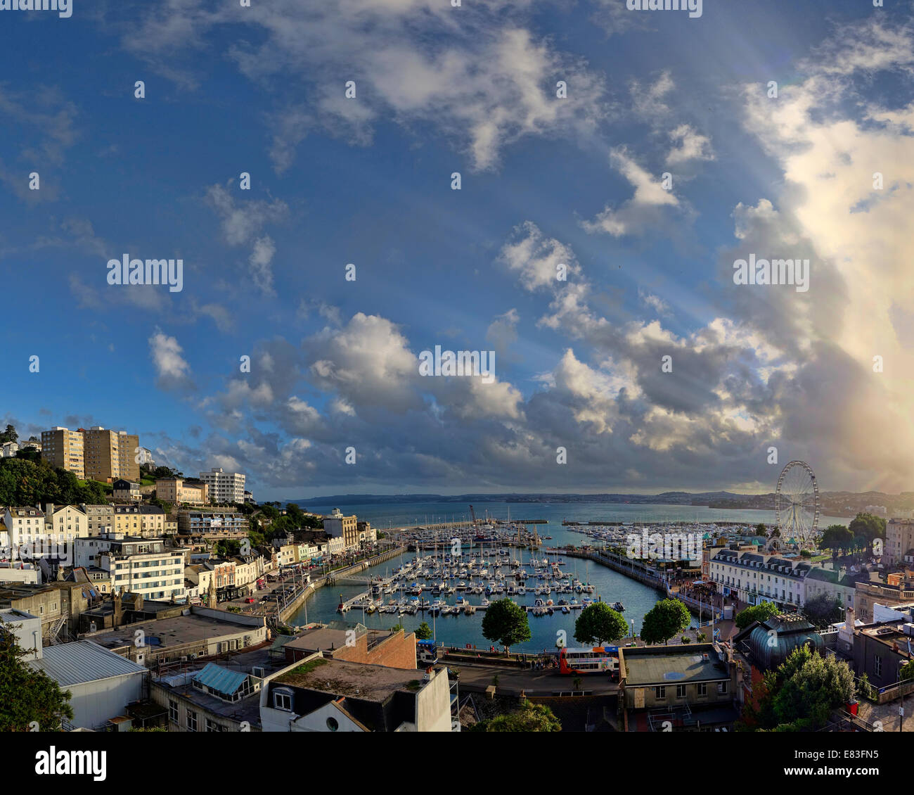 Torquay station hi-res stock photography and images - Alamy