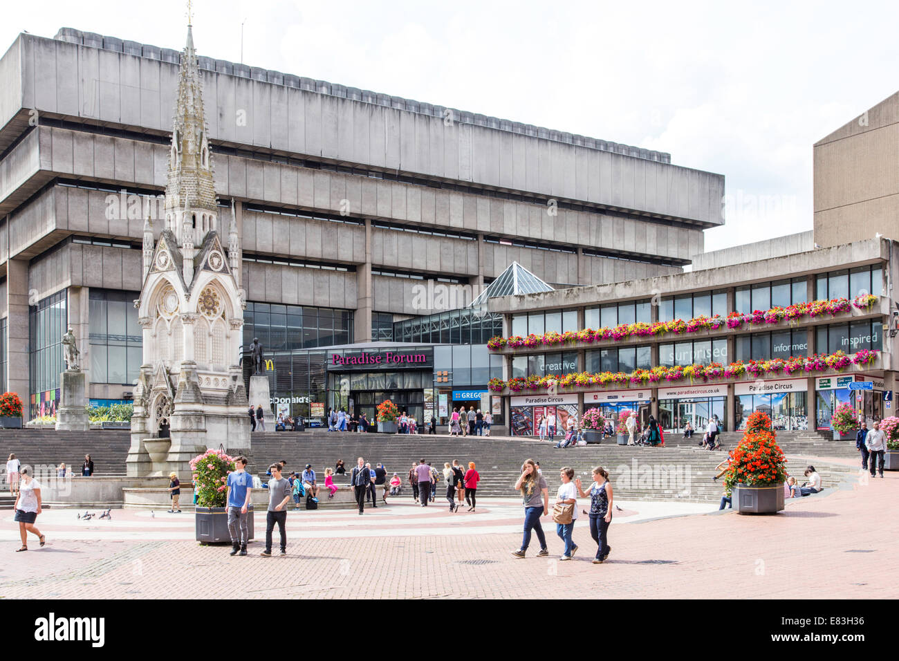Chamberlain Square and the old Birmingham Central Library, (now ...