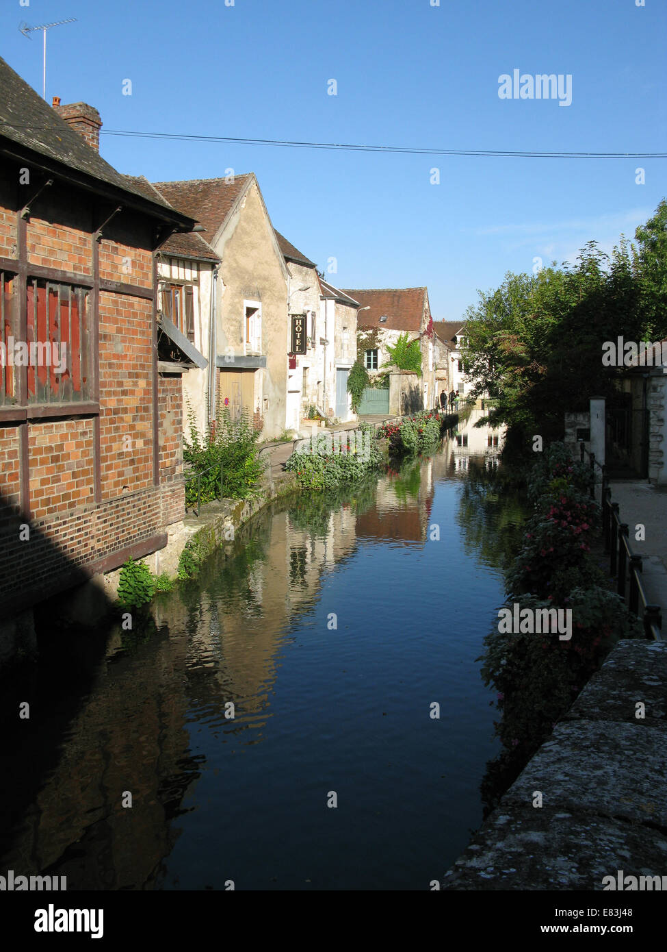 Town of Chablis in Burgundy Region of France Stock Photo - Alamy