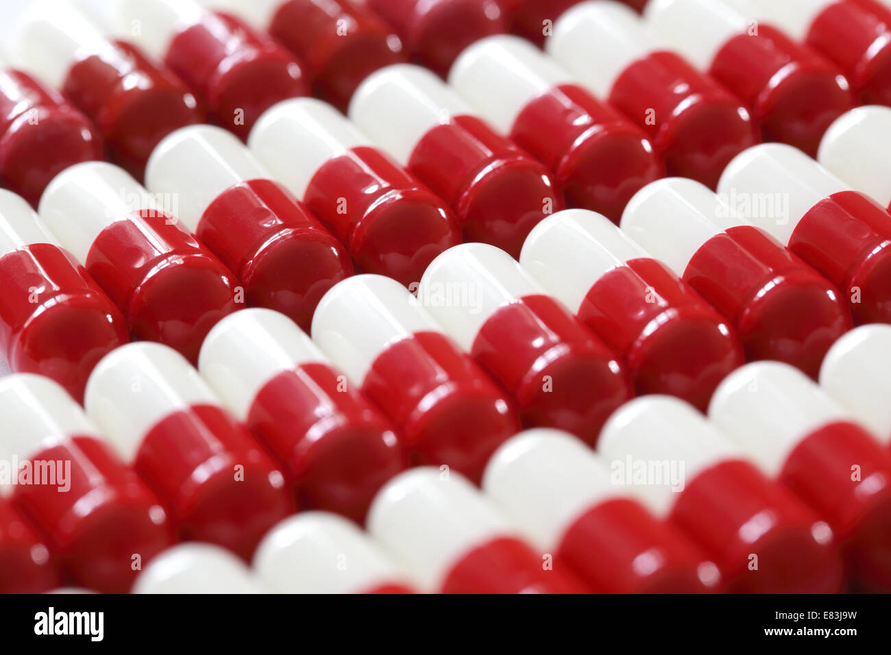 Capsule medicine hi-res stock photography and images - Alamy