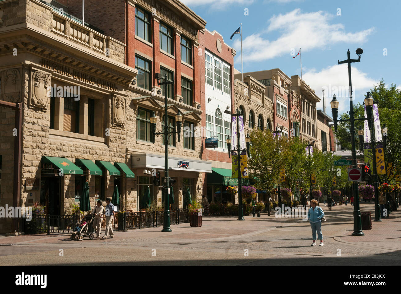Pedestrian mall hi-res stock photography and images - Alamy