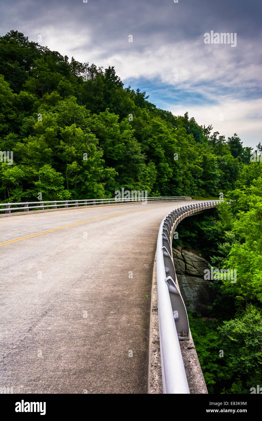 Bridge on the Blue Ridge Parkway in North Carolina Stock Photo - Alamy