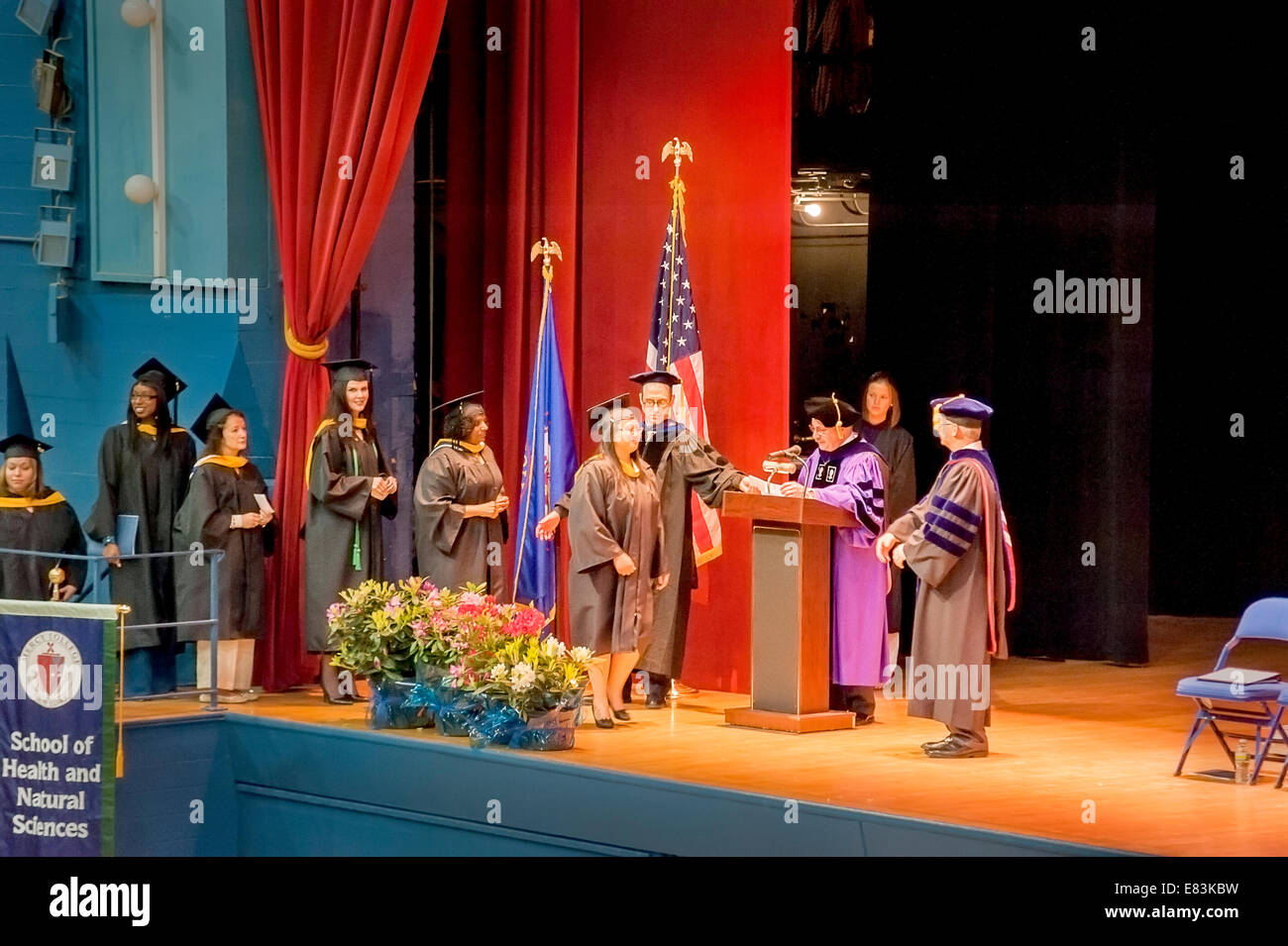 A graduation ceremony at a US college Stock Photo - Alamy
