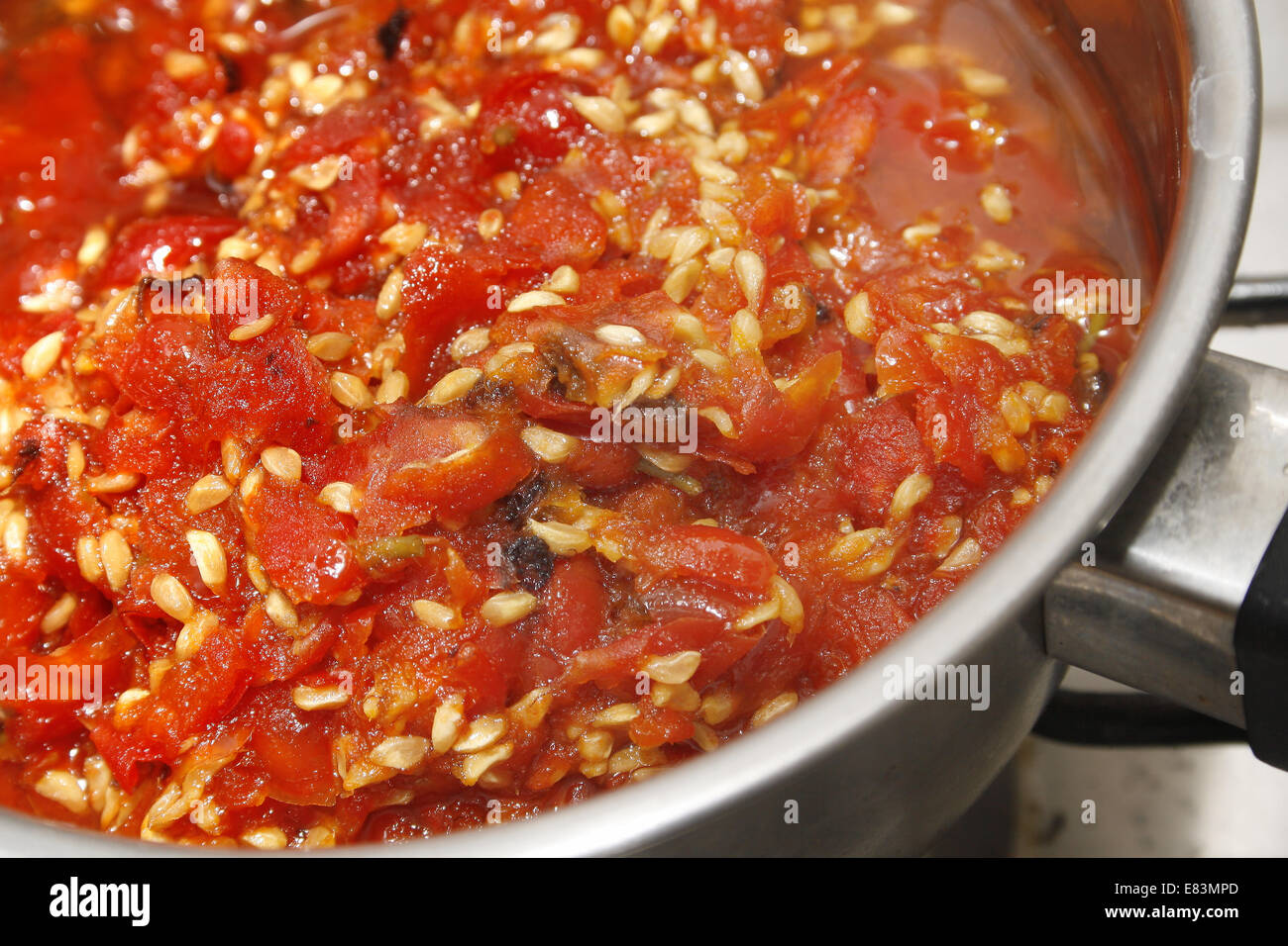 Cooing hi-res stock photography and images - Alamy