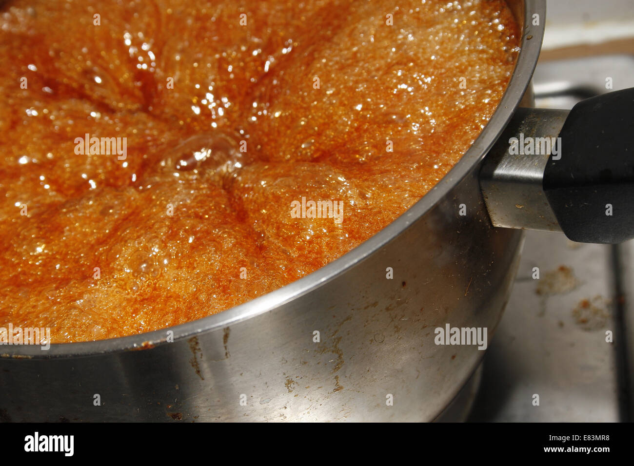 Boiling jam hi-res stock photography and images - Alamy