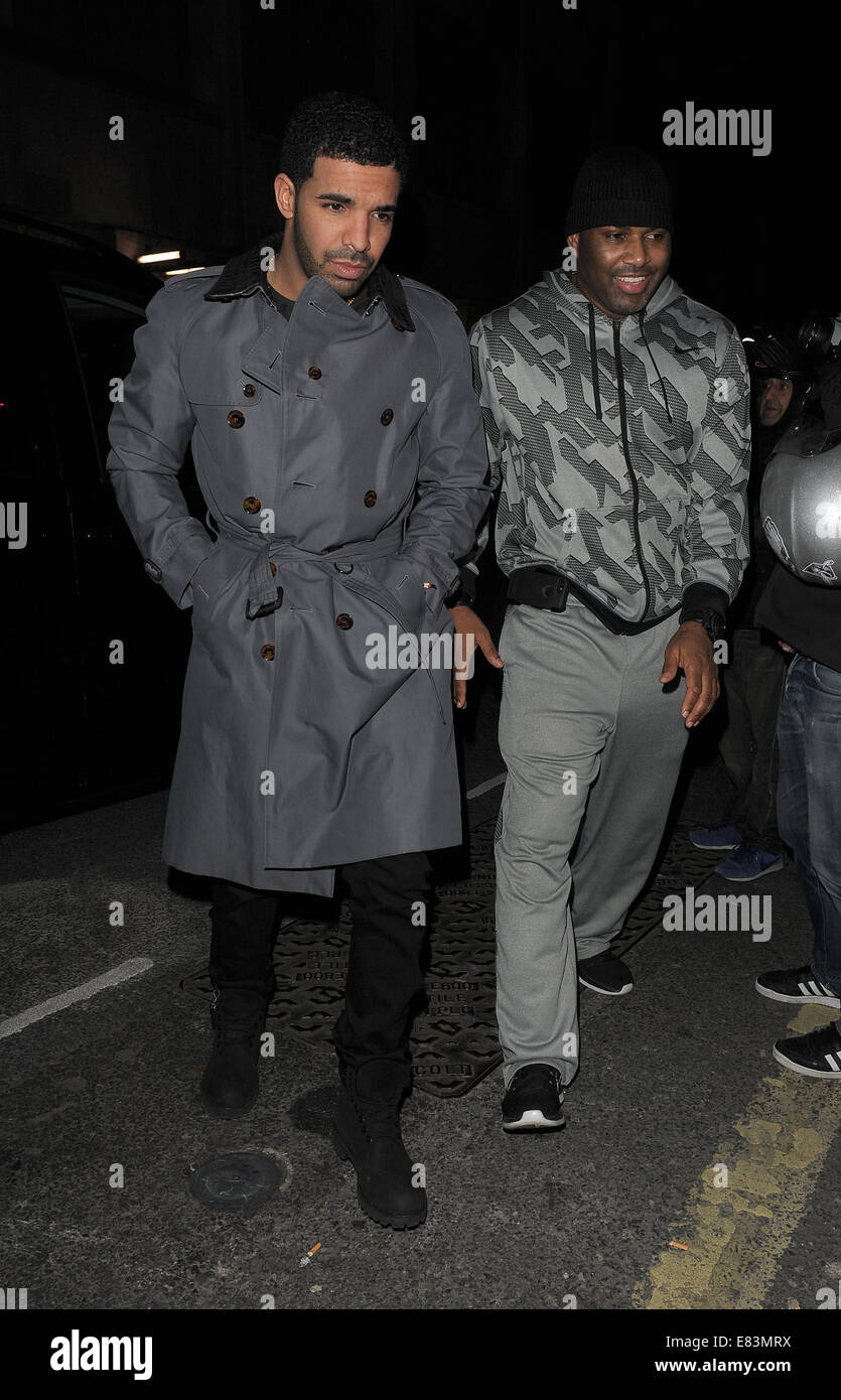 Rihanna and new boyfriend drake hi-res stock photography and images - Alamy