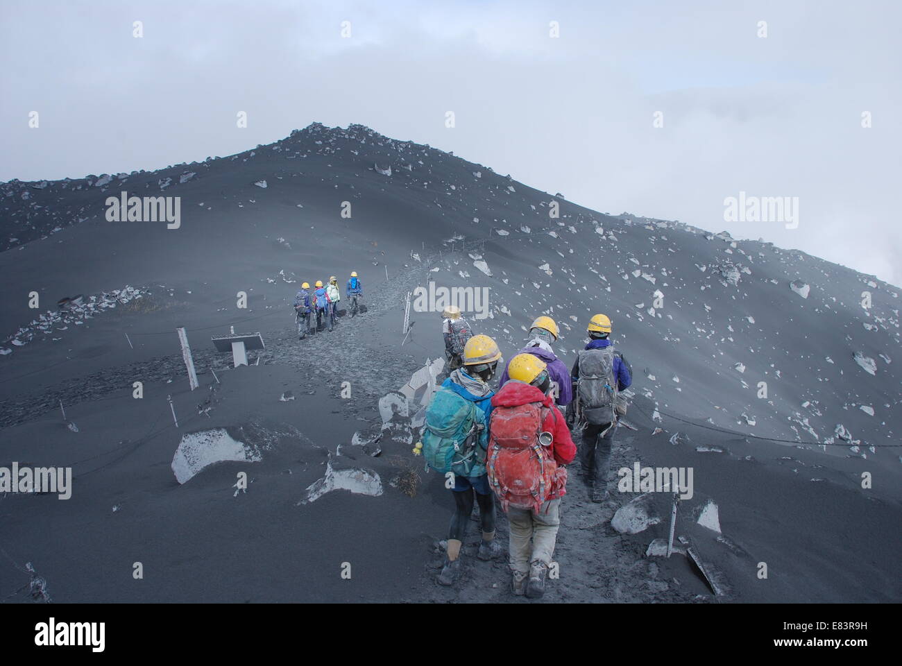 EXCLUSIVE CONTENT: Mount Ontake, September 27, 2014 - Eyewitness images ...