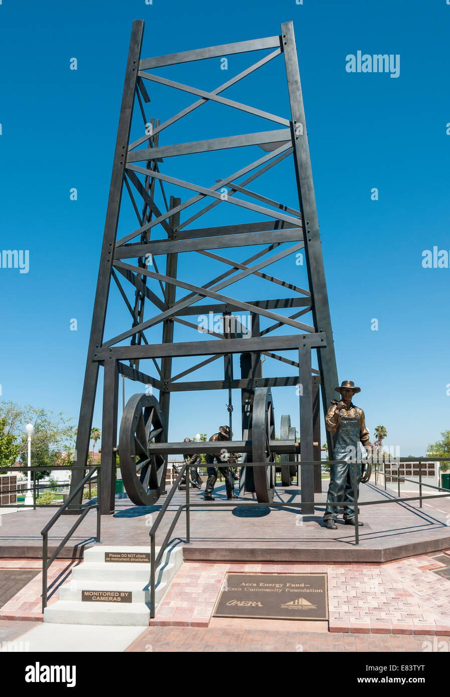 California, Kern County, Taft, Oil Worker Monument by local sculptor ...