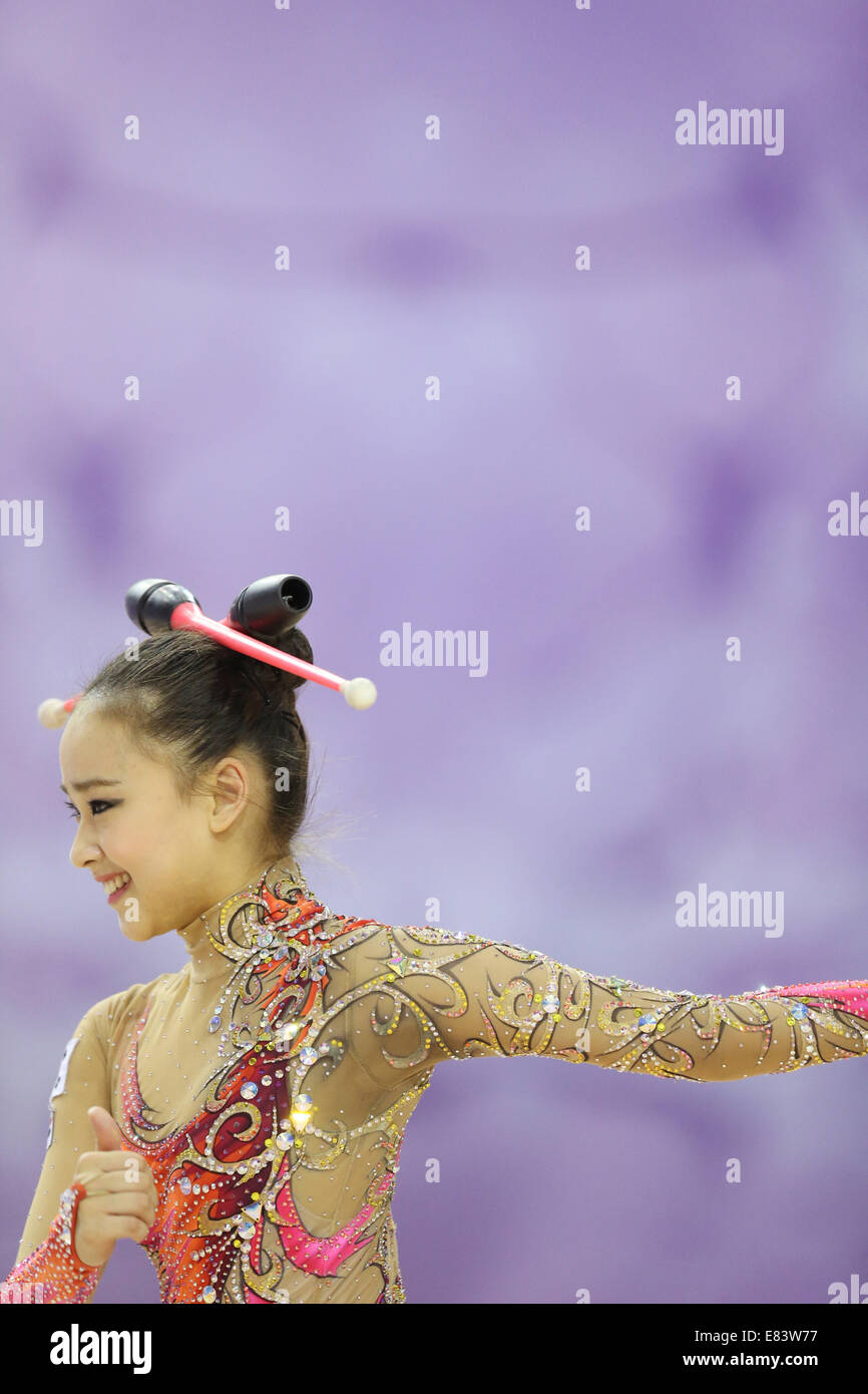 Son yeon jae hi-res stock photography and images - Alamy