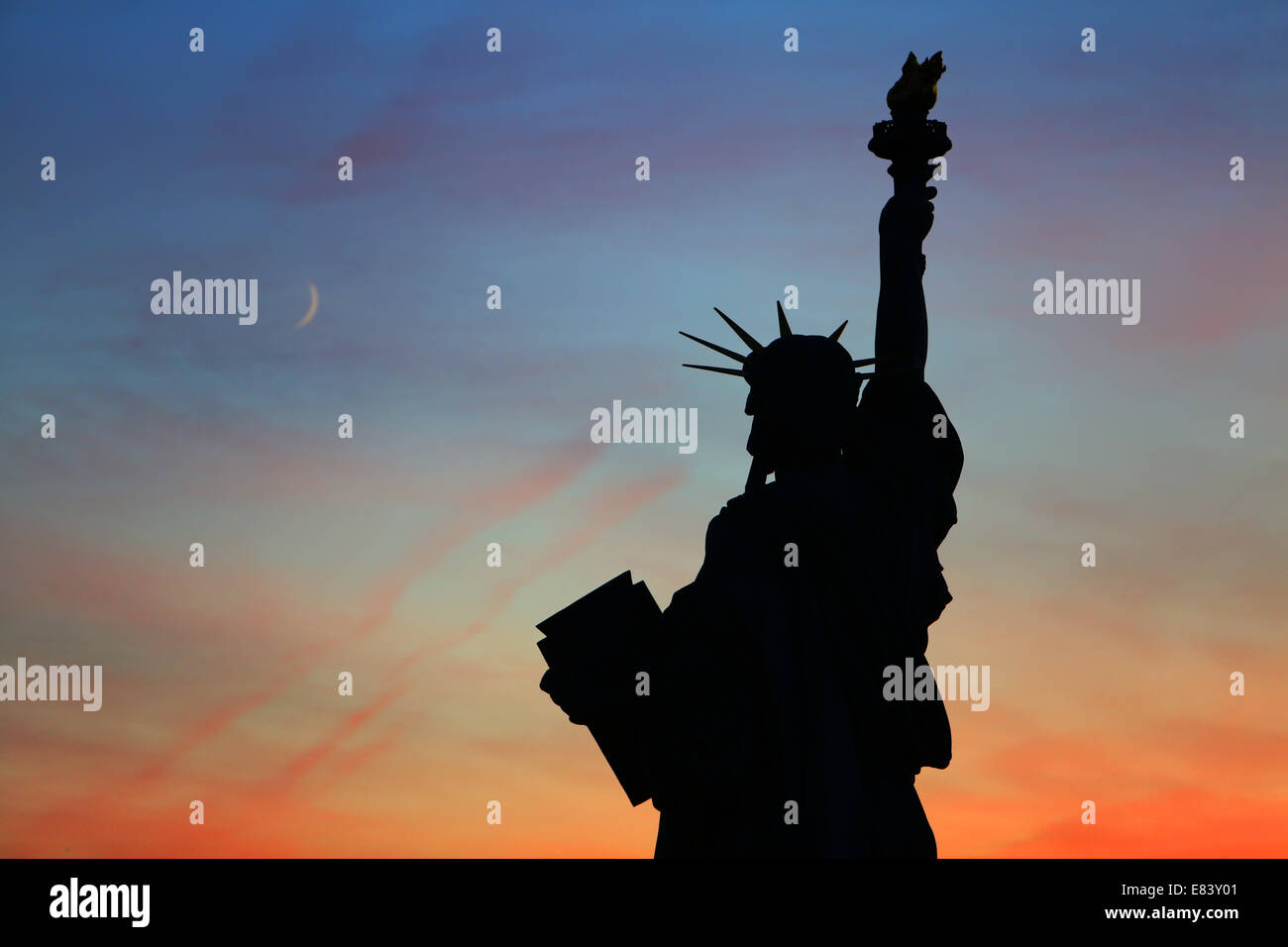 The Statue of Liberty in the evening Stock Photo - Alamy