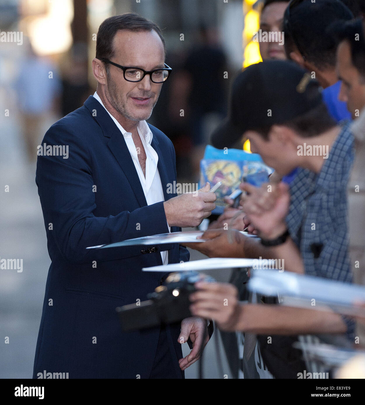Hollywood, California, USA. 29th Sep, 2014. Clark Greg departs Jimmy ...