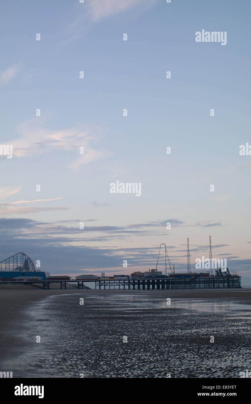 hot late september morning in Blackpool Stock Photo - Alamy