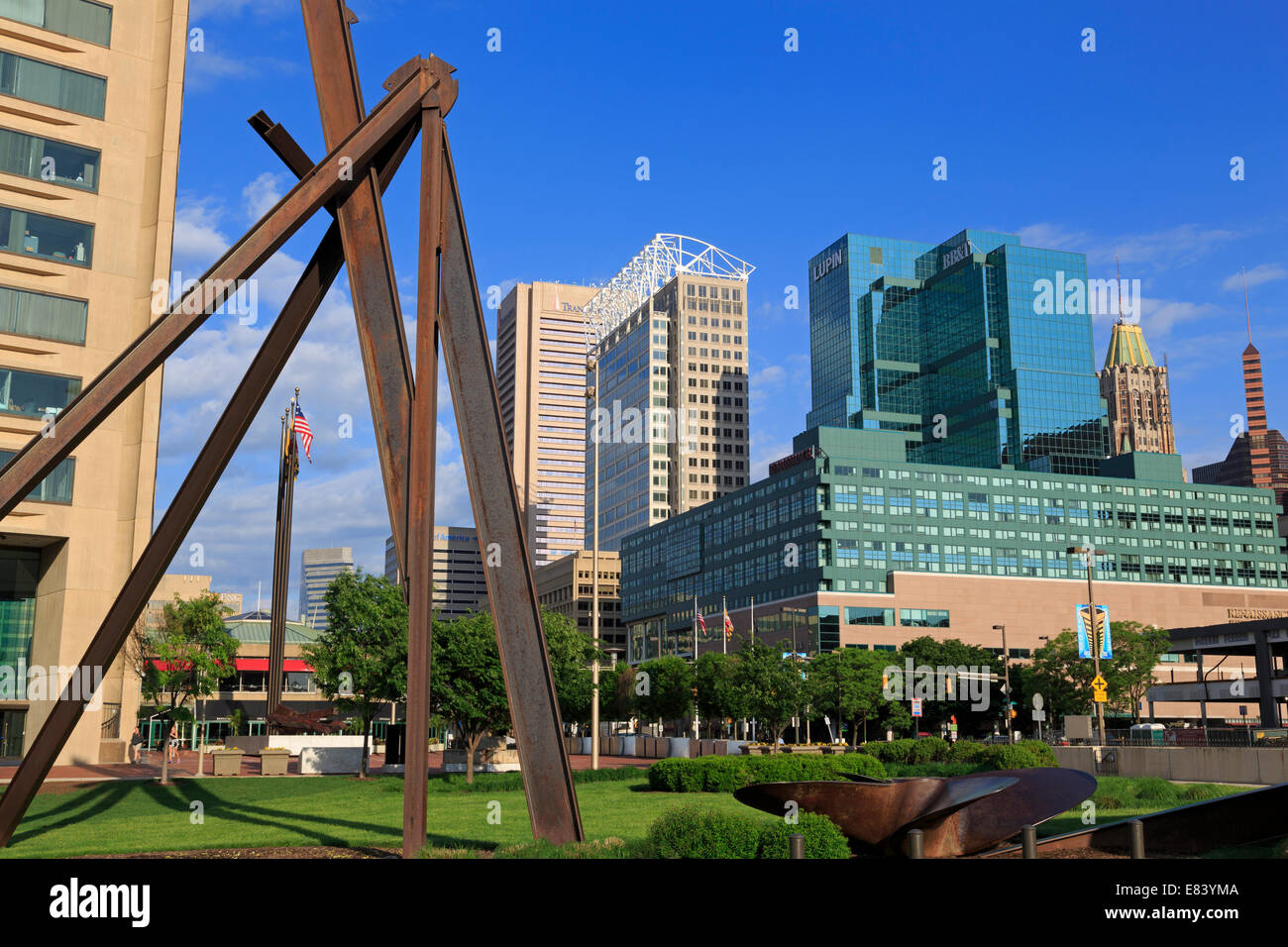 Sculpture by Mark di Suvero outside the World Trade Center, Inner ...