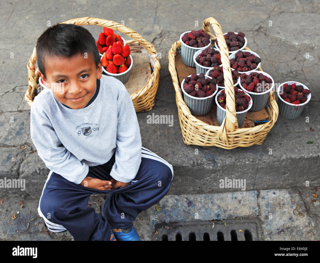 Sitting curb hi-res stock photography and images - Alamy