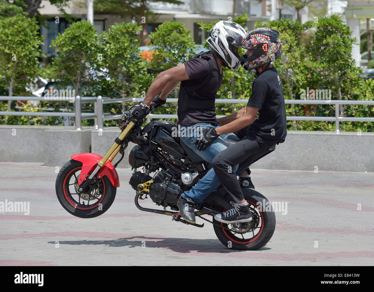 Motorcycle with rider hi-res stock photography and images - Alamy