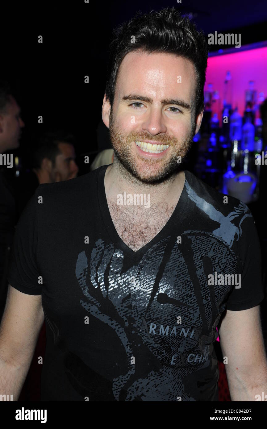 Gareth emery hi-res stock photography and images - Alamy