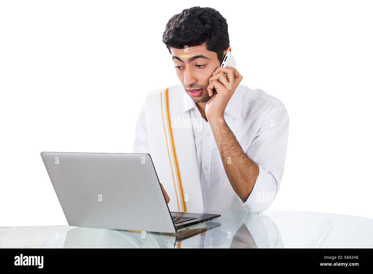 Tamil men working hi-res stock photography and images - Alamy