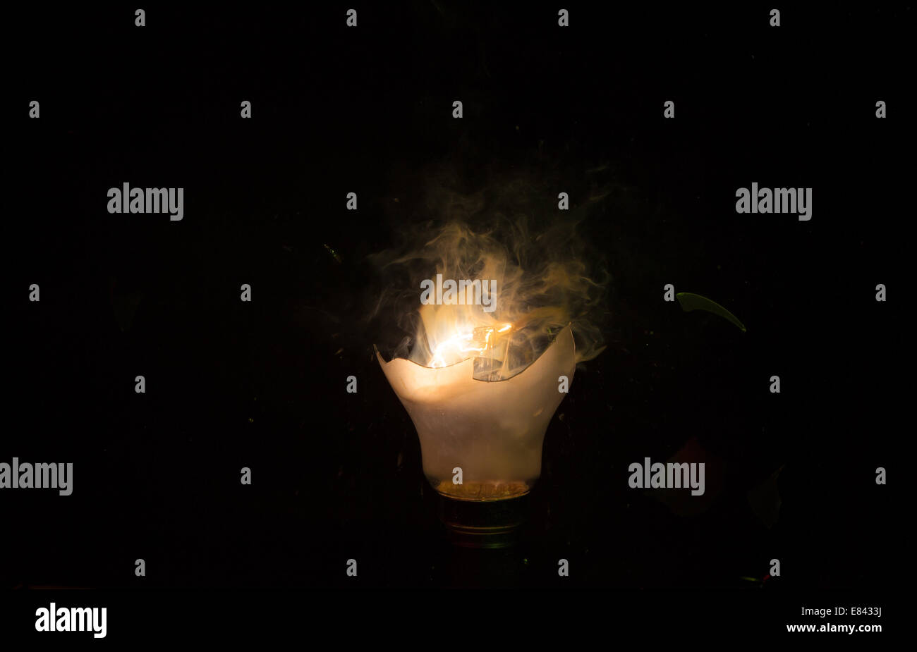 Exploding light hi-res stock photography and images - Alamy