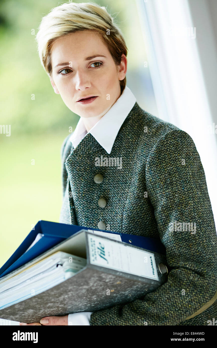 Electricity Bill Woman High Resolution Stock Photography and Images - Alamy