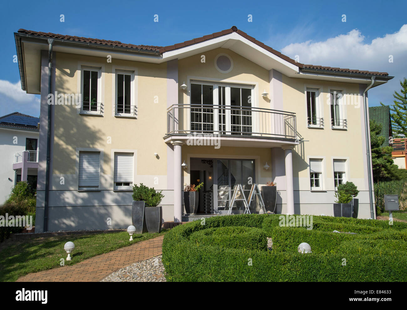 Representative architecture hi-res stock photography and images - Alamy