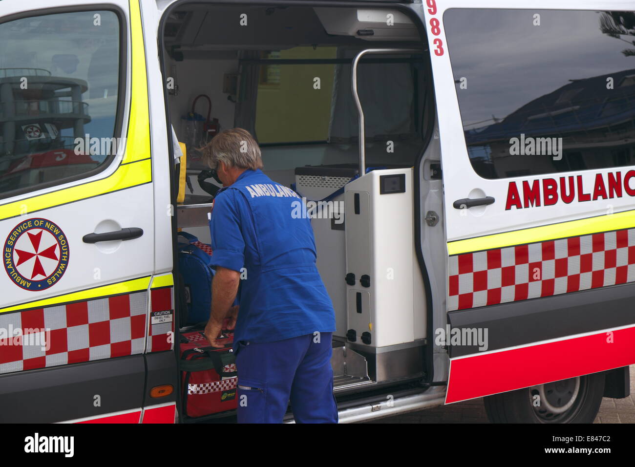 Ambulance service of nsw hi-res stock photography and images - Alamy