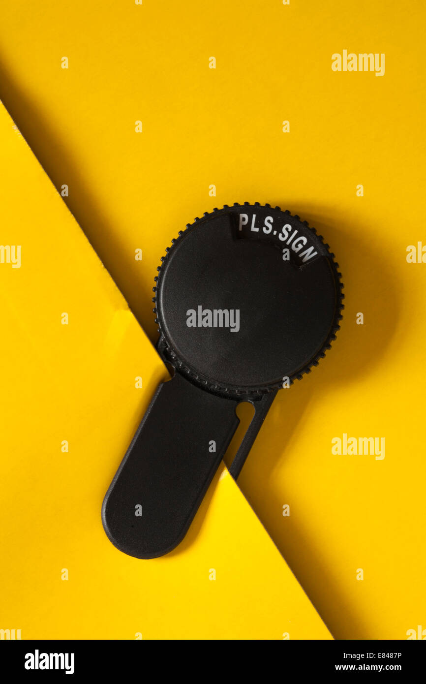 Sign notification hi-res stock photography and images - Alamy