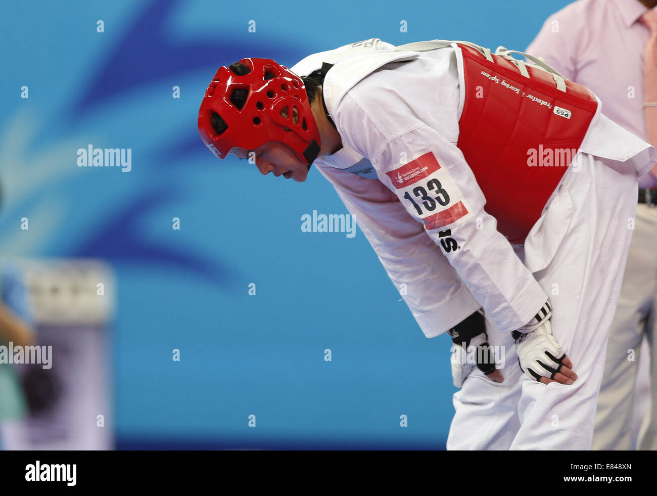 Incheon, South Korea. 30th Sep, 2014. Chen Linglong of China reacts ...