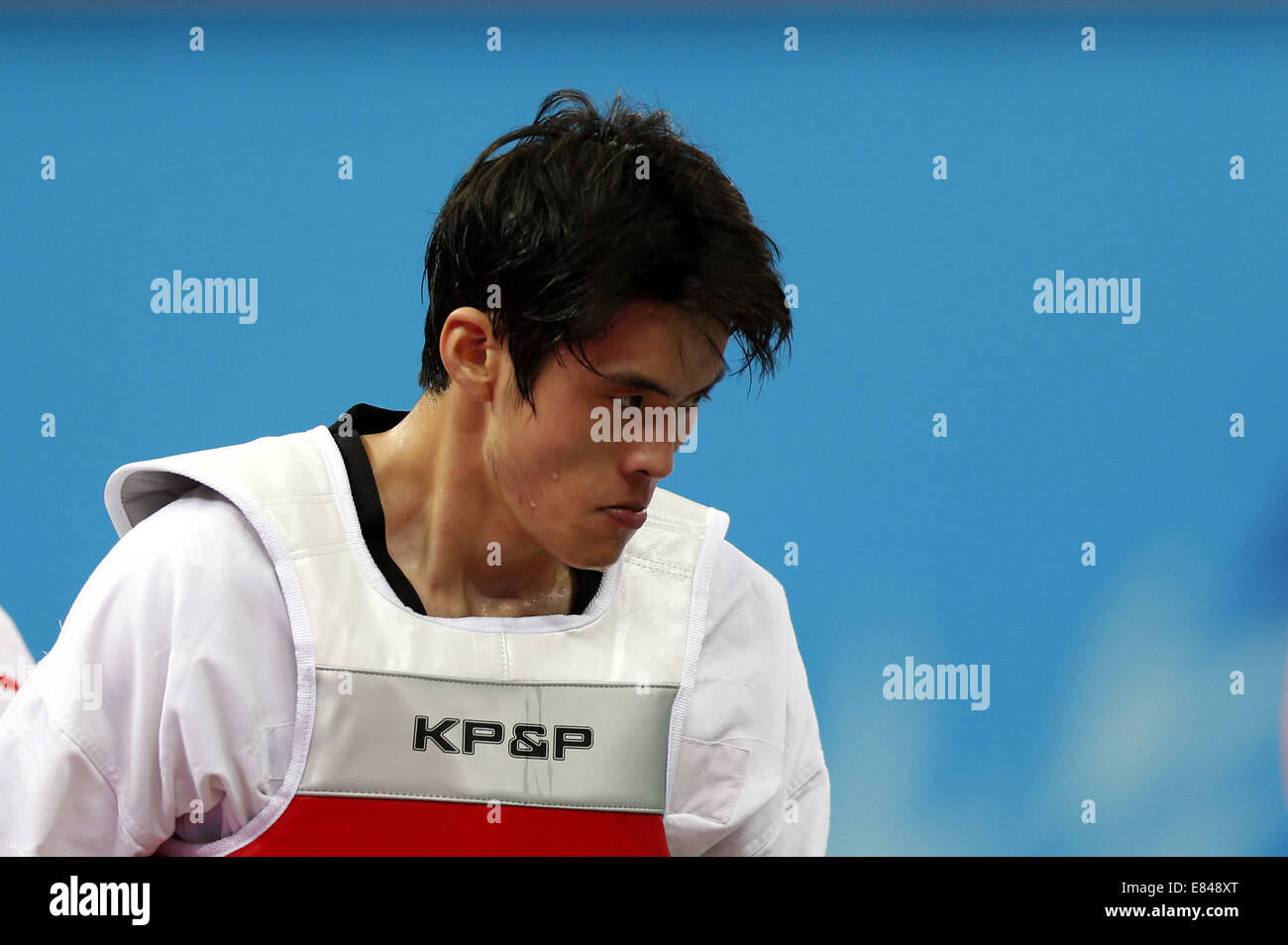 Incheon, South Korea. 30th Sep, 2014. Chen Linglong of China reacts ...