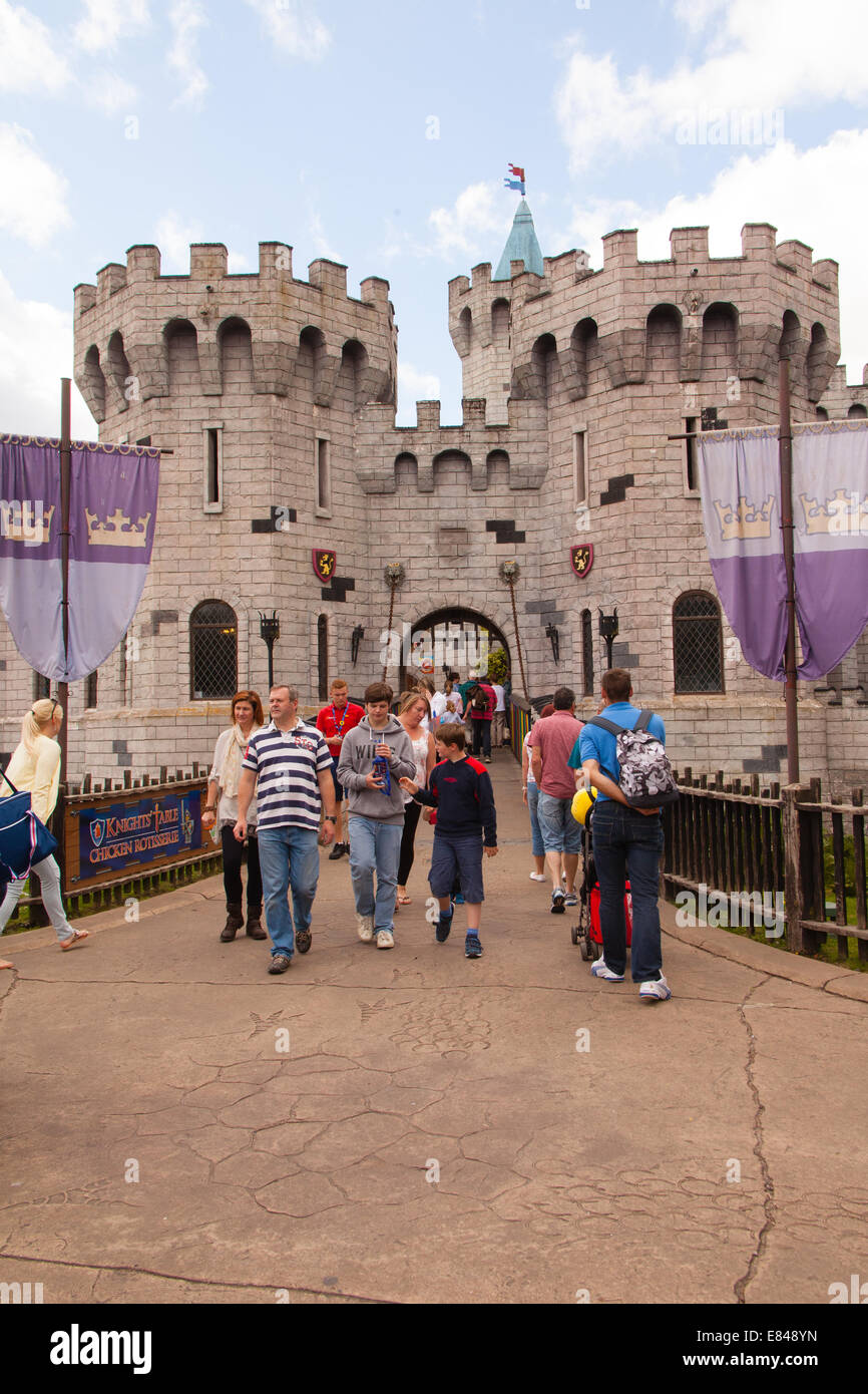 The castle containing the Dragon roller coaster ride, Legoland Windsor ...